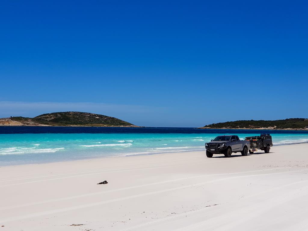 Alexander Bay – Travel nut